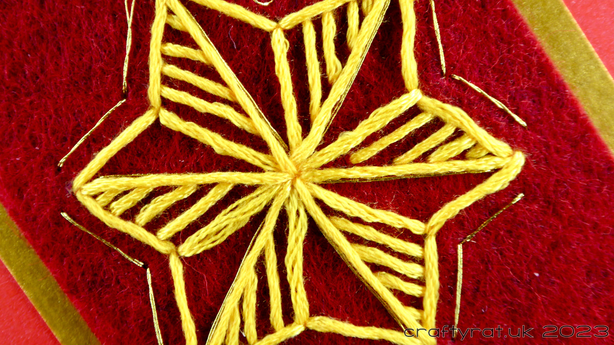 Embroidered stars – Crafty Rat